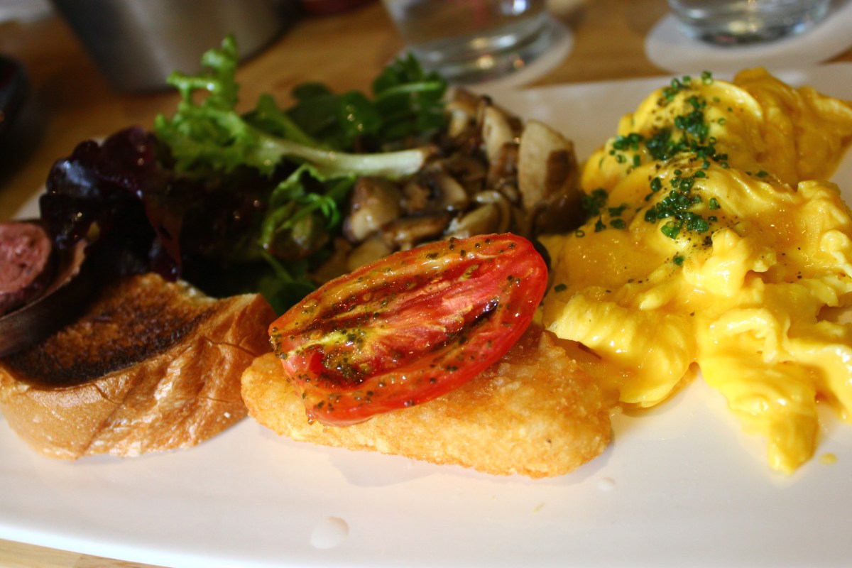 Food Review: Symmetry | Quality brunch menu – The Ranting Panda