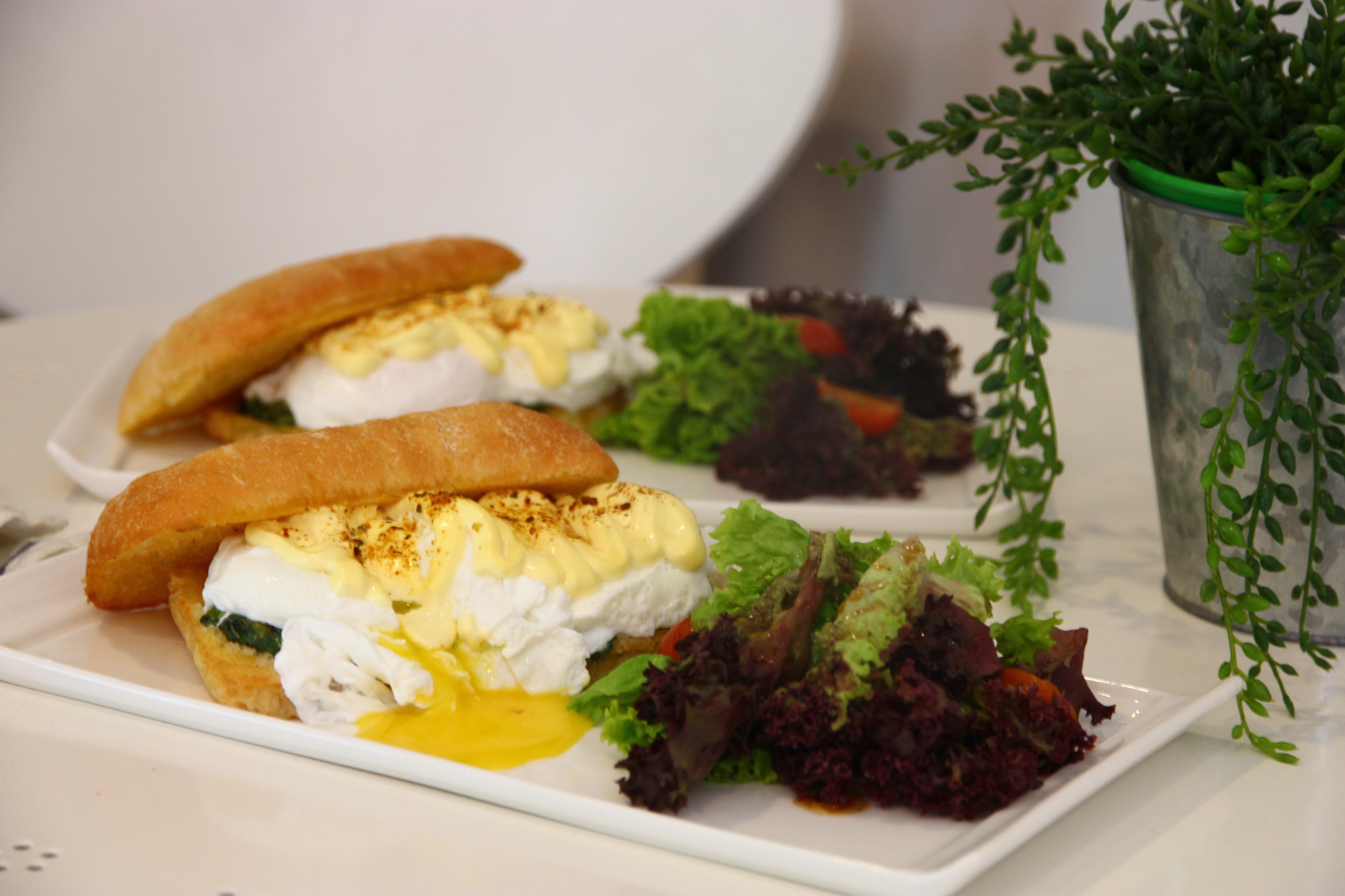 Food Review: Butter Studio | Cupcakes cafe in Jalan Besar – The Ranting ...