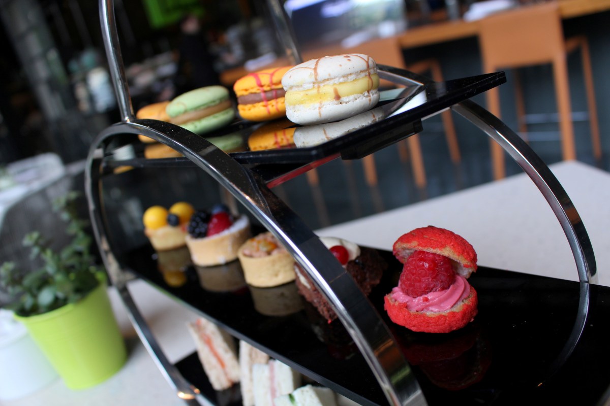 Food Review: Lime Restaurant @ PARKROYAL on Pickering | High-tea set at ...