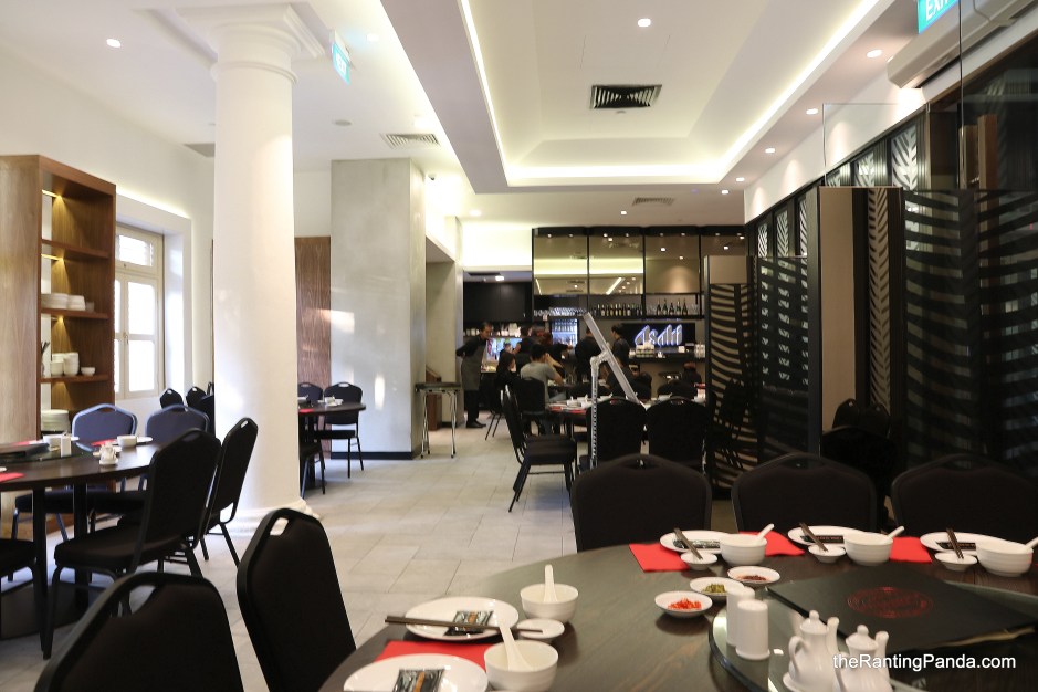 Food Review: New Ubin Seafood at CHIJMES | Second Outlet of Popular Zi ...