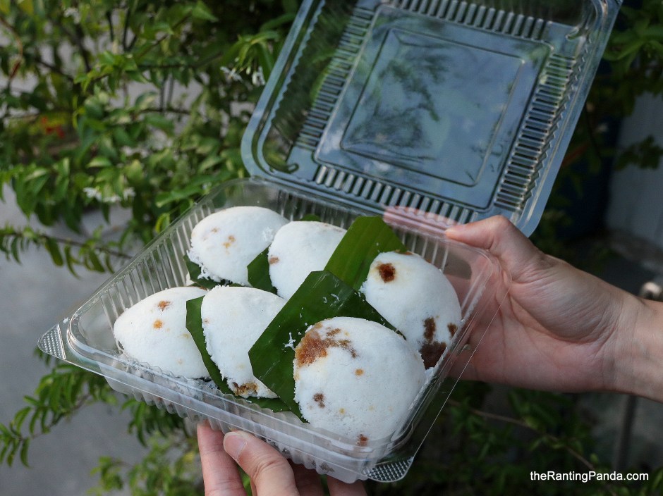 Food Review: Putu Piring Tengkera at Melaka, Malaysia | Popular Putu ...