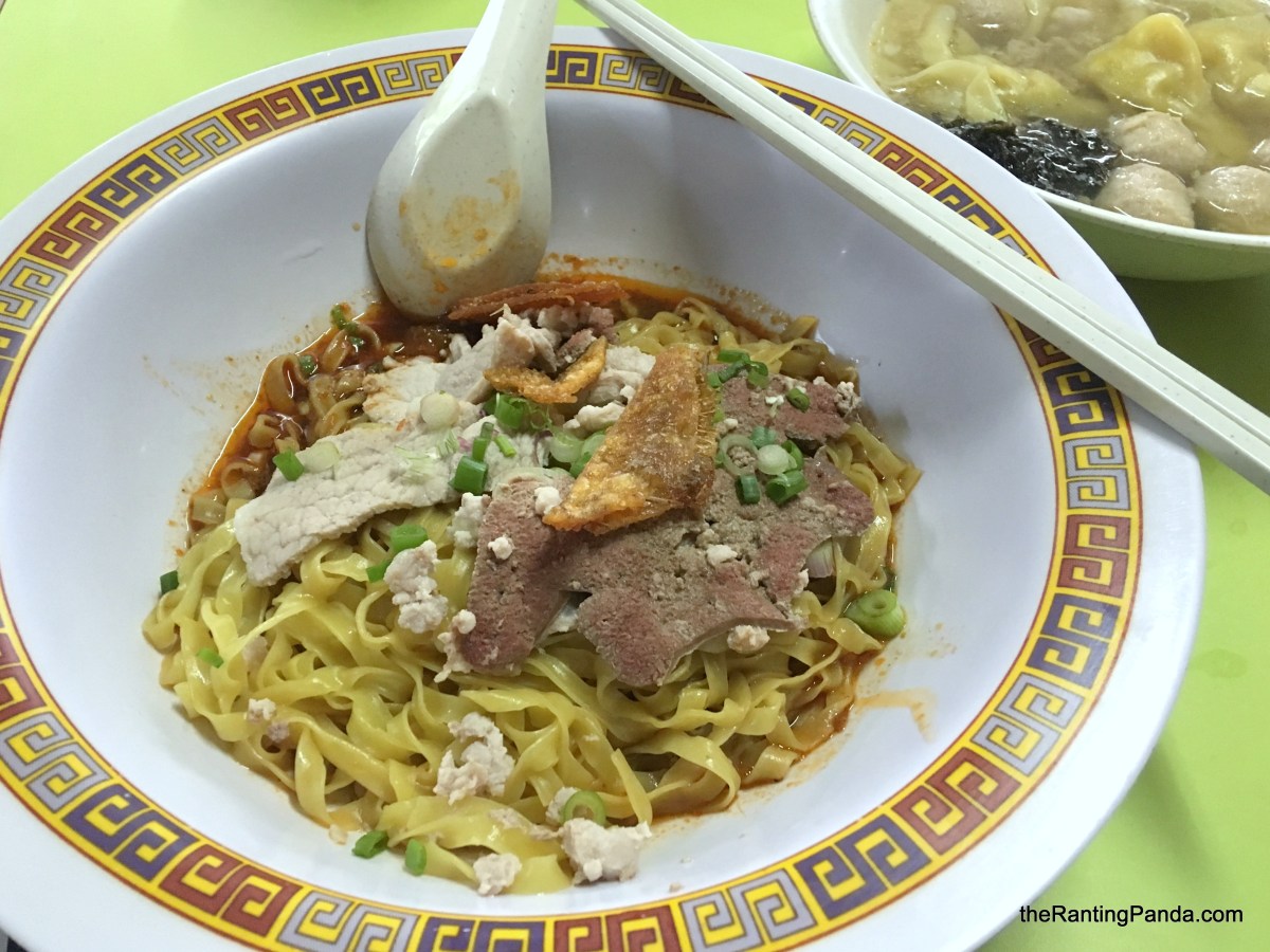 Food Review: Tai Wah Pork Noodles at Hong Lim Food Centre | Is this new ...