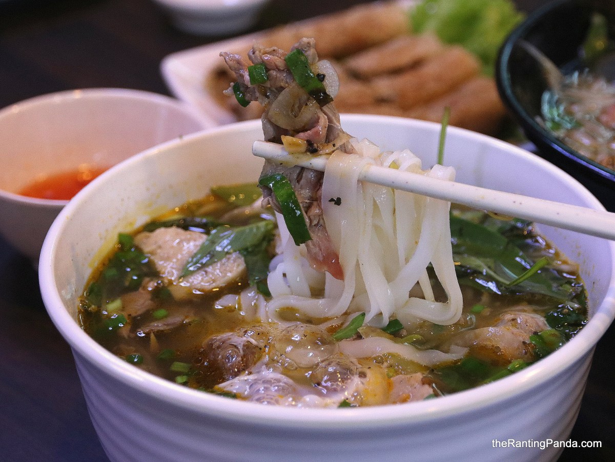Food Review: Long Phung Vietnamese Restaurant At Joo Chiat Road | One ...