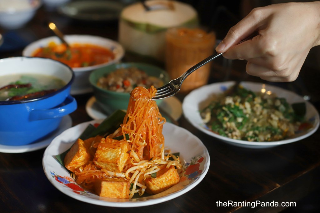 Food Review: Sri Trat Restaurant & Bar, Bangkok | Affordable Michelin ...