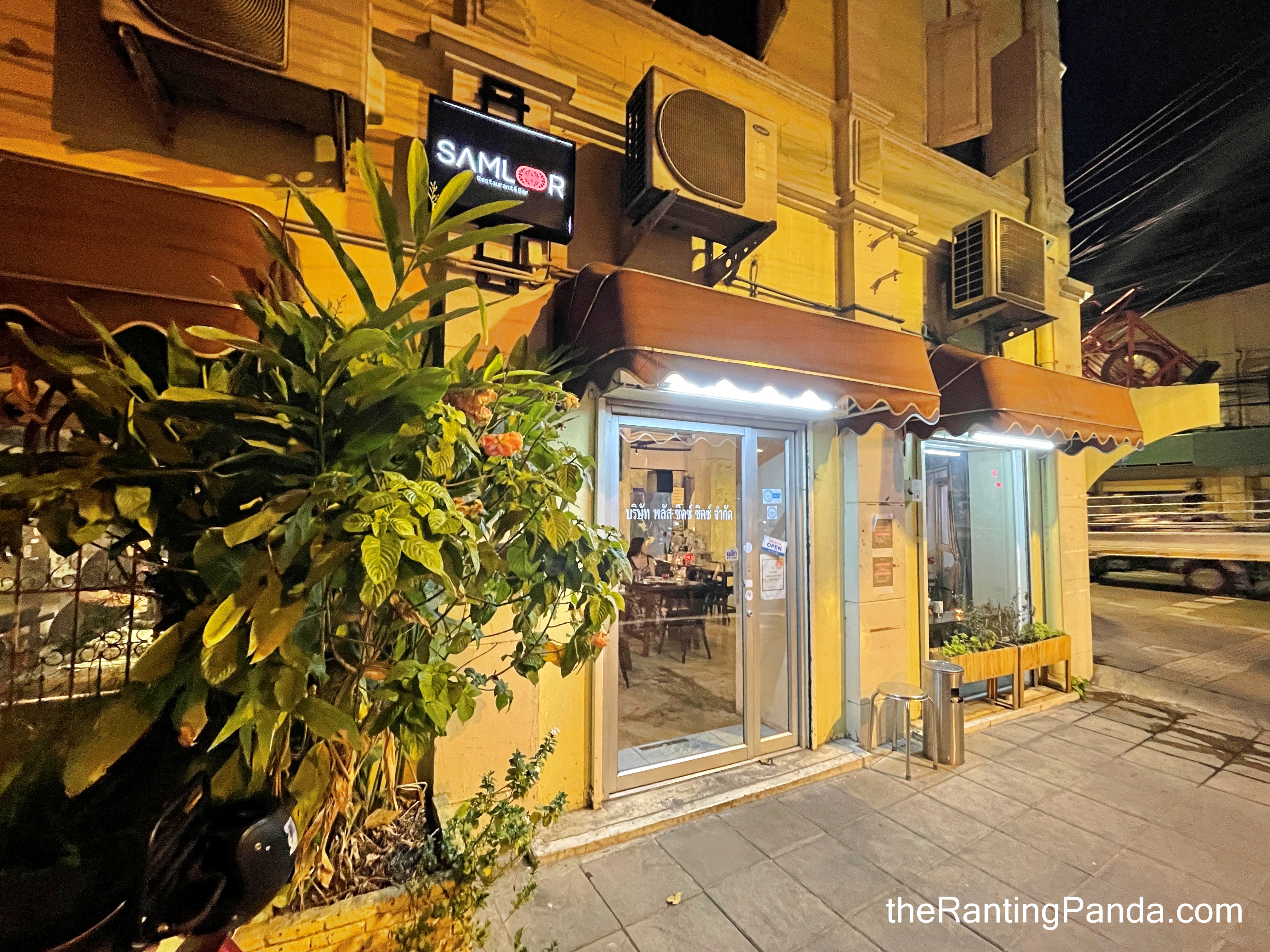 Food Review: Samlor Bangkok | Hip Thai Food & Delicious Thai Omelette ...