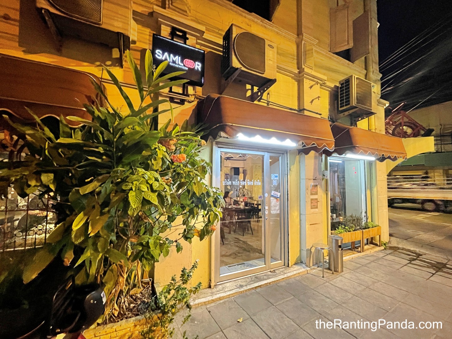 Food Review: Samlor Bangkok | Hip Thai Food & Delicious Thai Omelette ...