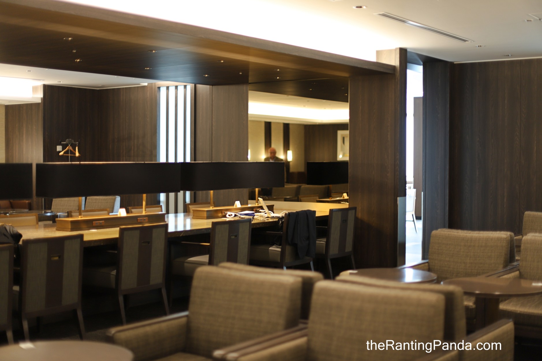 Lounge Review: Japan Airlines (JAL) Sakura Lounge Sky View, Tokyo ...