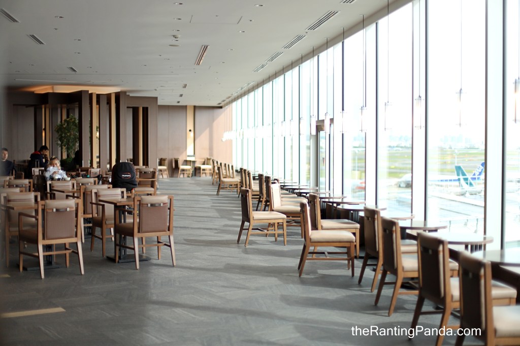 Lounge Review: Japan Airlines (JAL) Sakura Lounge Sky View, Tokyo ...