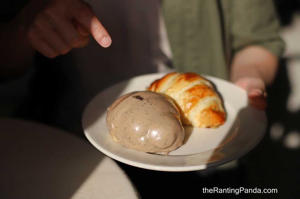 Food Review: Artist Bakery, Seoul | Popular Salt Butter Bread Bakery ...