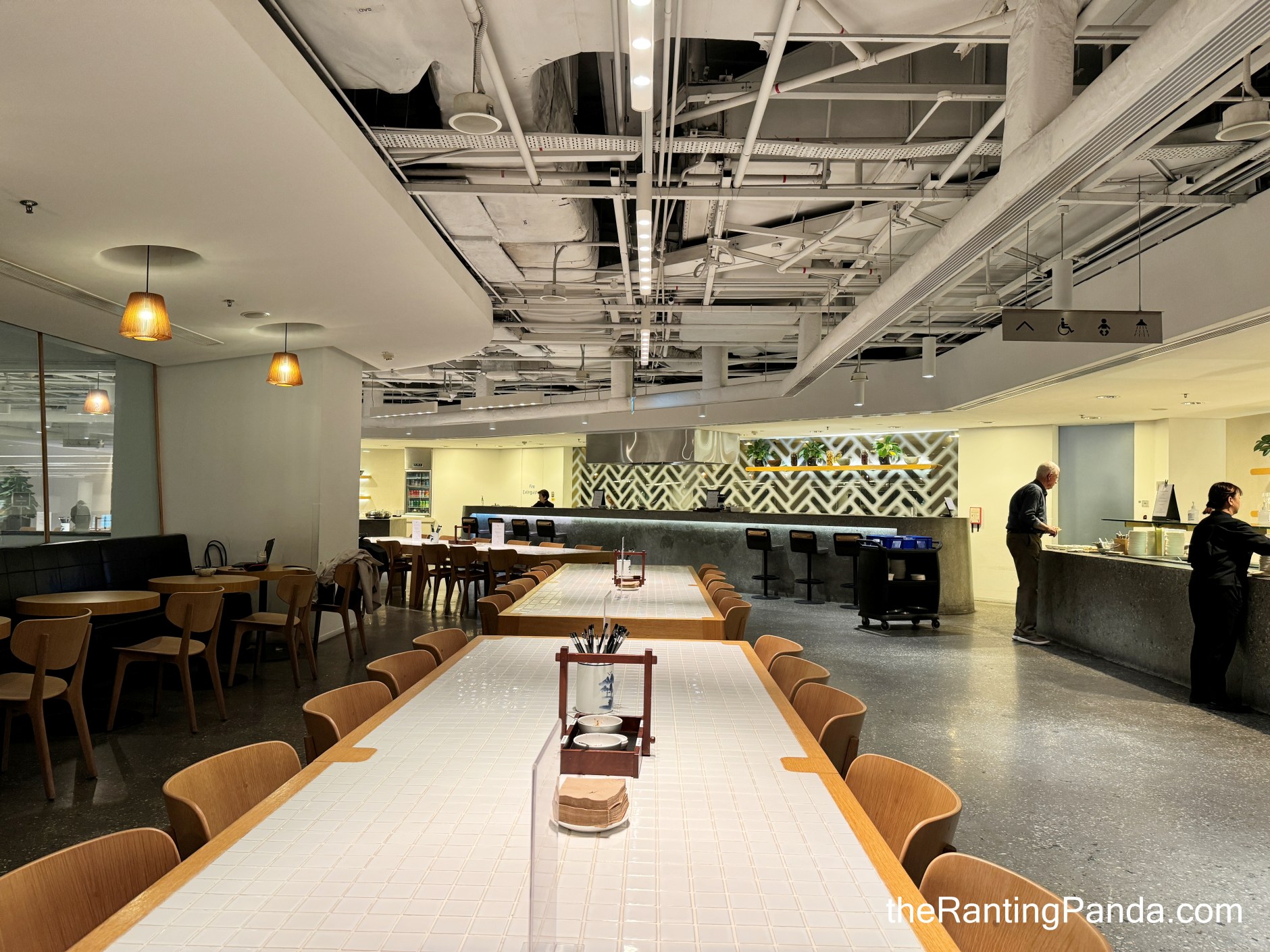Lounge Review: Qantas International Business Lounge, Singapore Changi ...