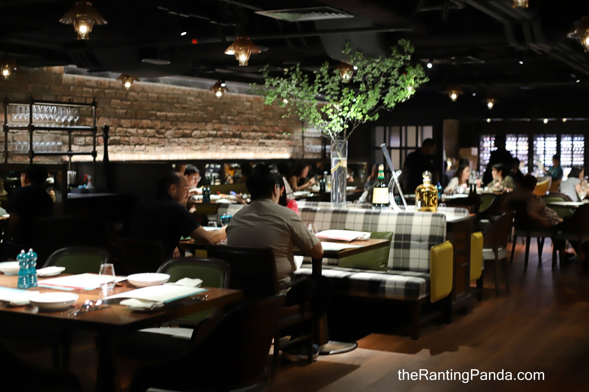 Food Scoops: Pete’s Place At Grand Hyatt Singapore | Revamped Interior ...