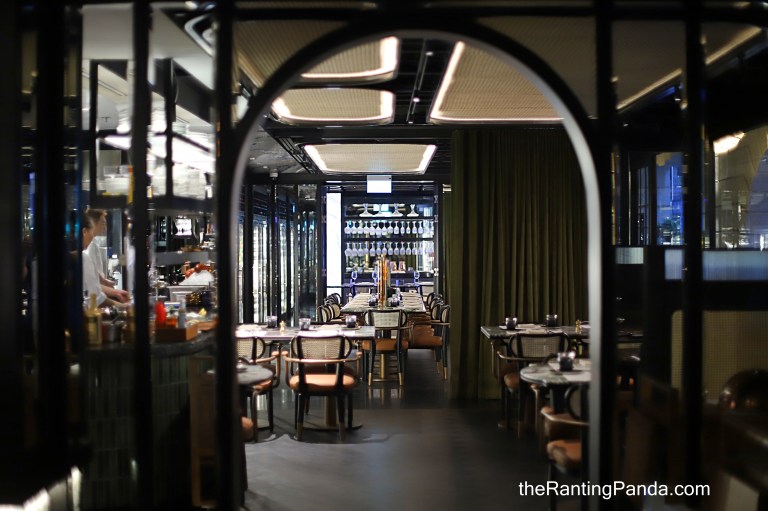 Food Review: Cygnet At QT Singapore | Chic Bar & Grill Restaurant In ...