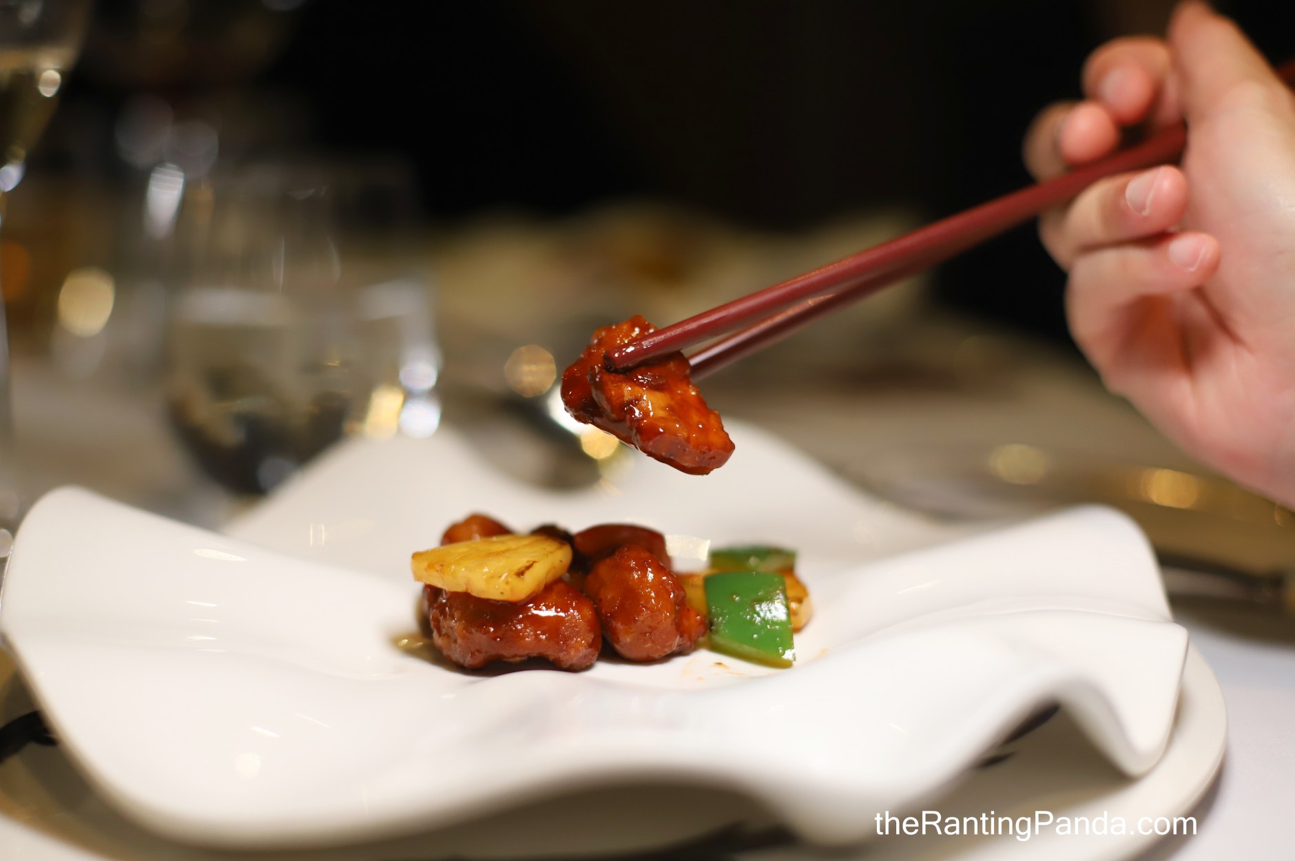 Food Review: Tong Le Private Dining At OUE Tower | The Only Revolving ...