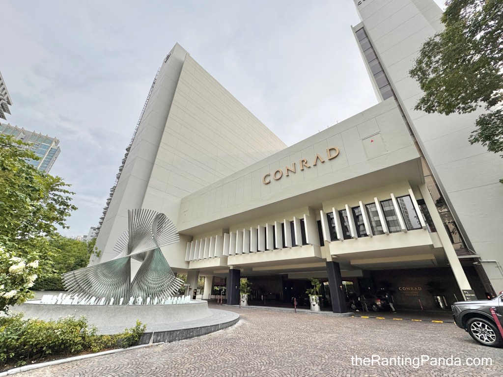 Hotel Review: Conrad Singapore Orchard King Deluxe Balcony Suite | Well ...